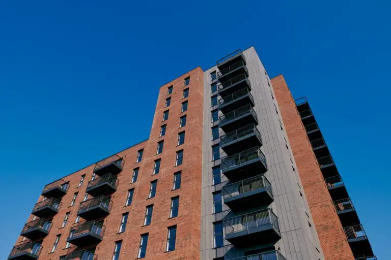 Pin Yard Leeds Apartments, Holbeck - e-architect