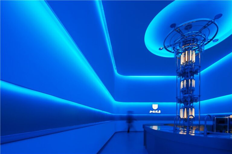 Light Echo_TW showroom, Beijing - e-architect