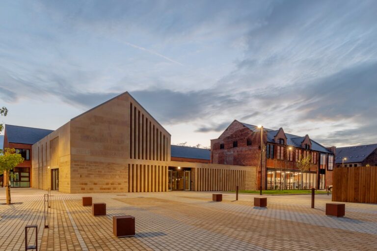 Ada Belfield Centre and Belper Library - e-architect