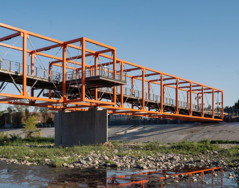 Taylor Yard Bridge over Los Angeles River - e-architect
