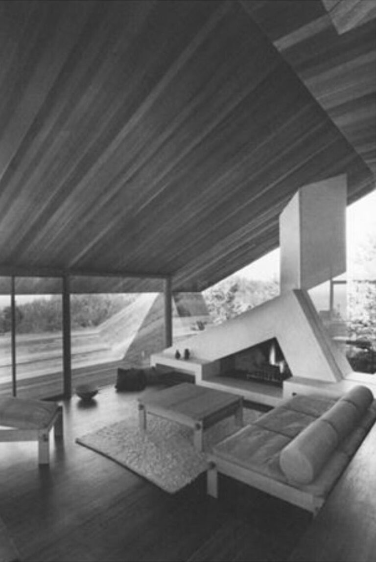 Starship House in West Vancouver, Arthur Erickson - e-architect