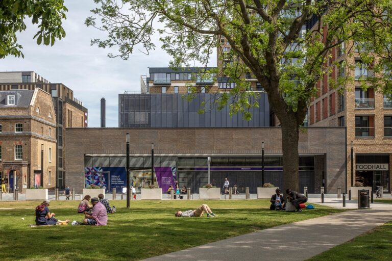 Woolwich Elizabeth Line Station London Building - e-architect