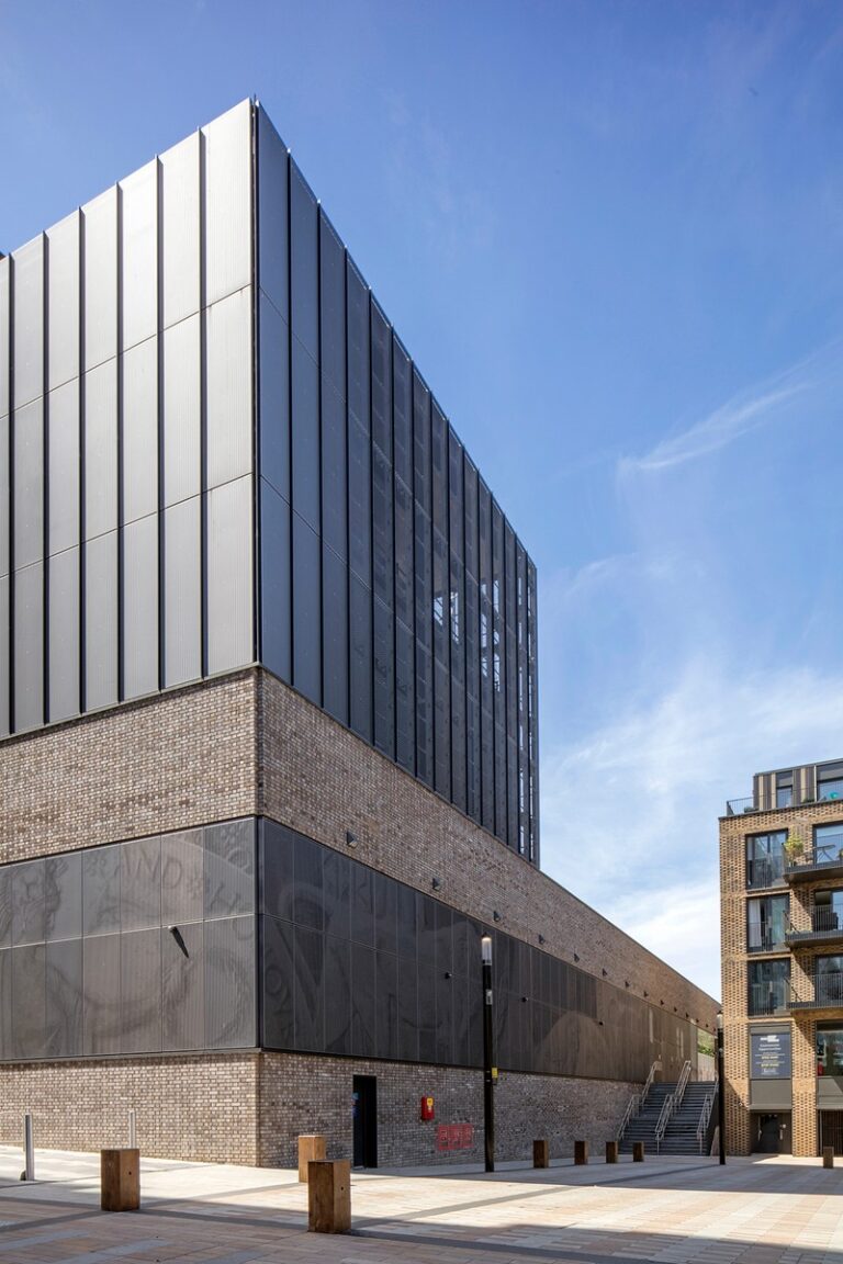 Woolwich Elizabeth Line Station London Building - e-architect