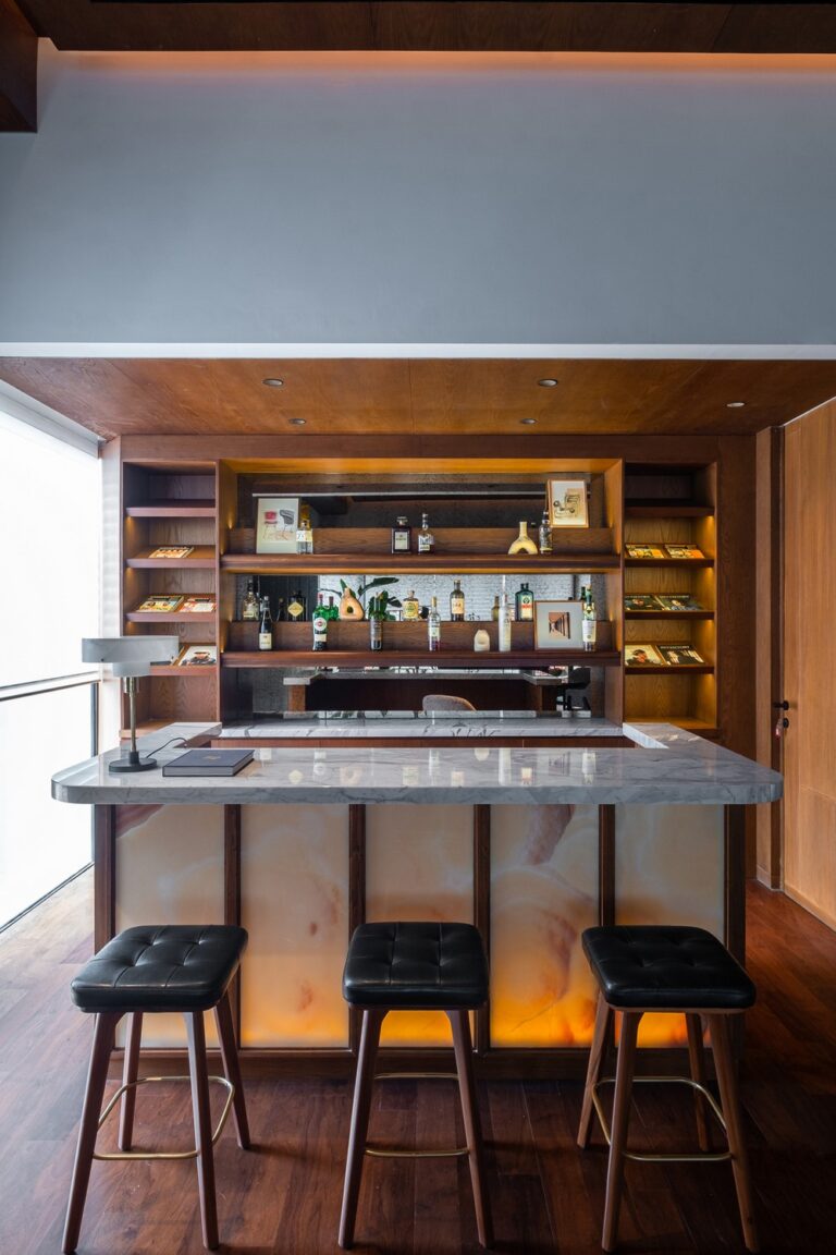 RT Private Office, South Jakarta Building - e-architect