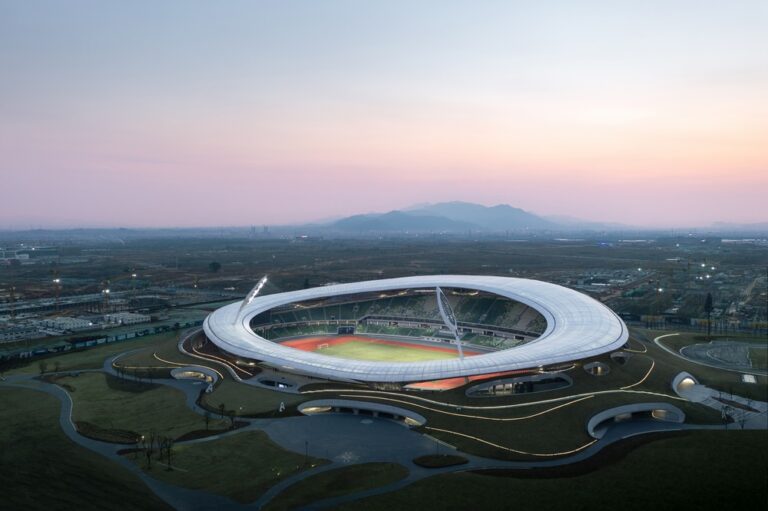 Quzhou Stadium, Zhejiang China - e-architect