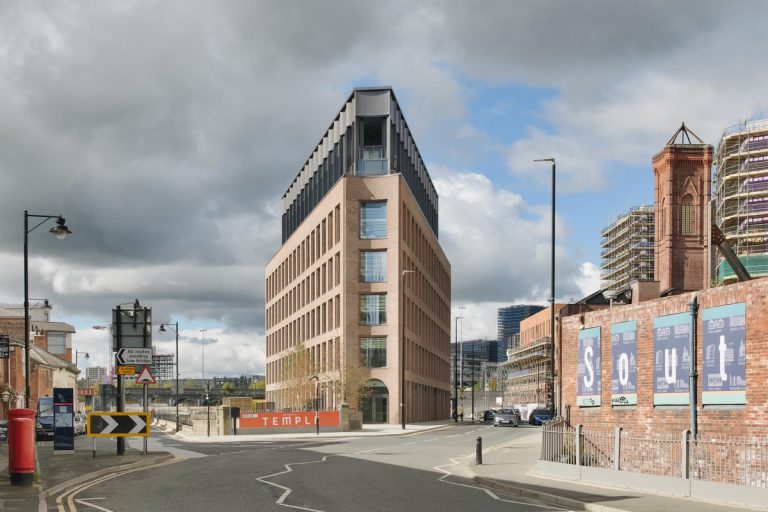 Globe Point Leeds Temple District Property – e-architect