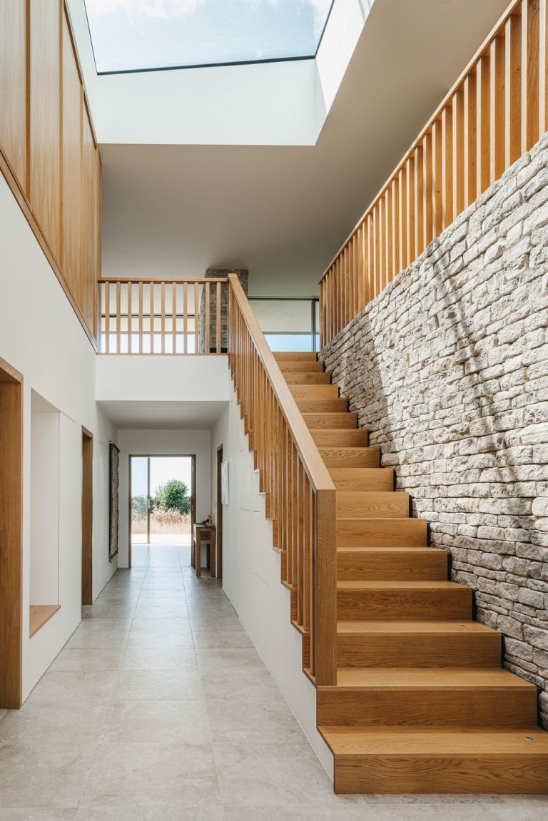 Waterside House, Hampshire, England - e-architect