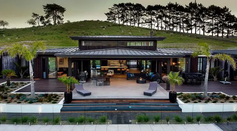 Soaring Box House, Waikato, New Zealand - e-architect