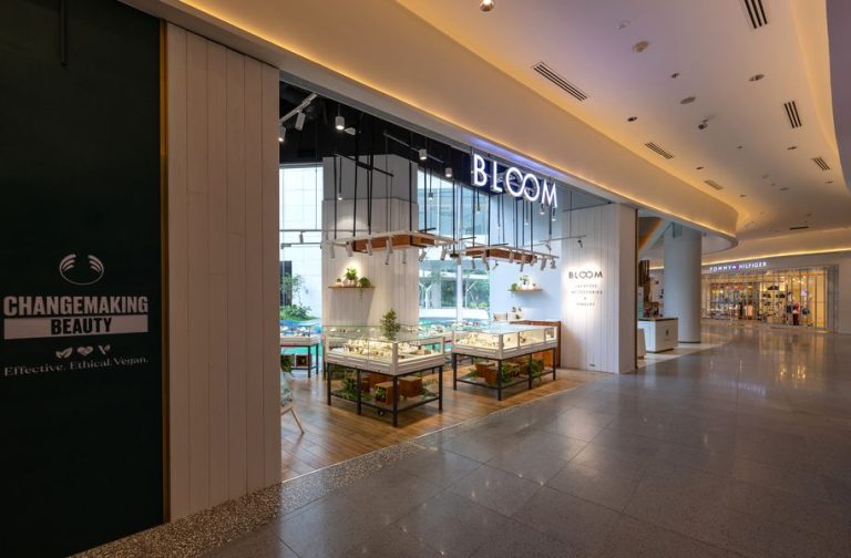 Bloom Accessory Store, Ha Noi, Vietnam - e-architect