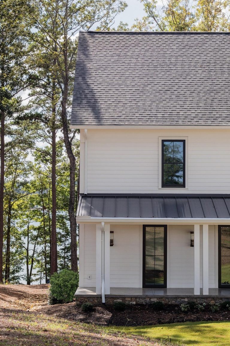 Mountain Lake Shaker Farmhouse, South Carolina, USA - e-architect