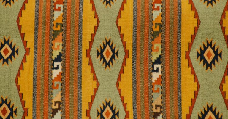 Bring the Aztec style home with these decor ideas - e-architect