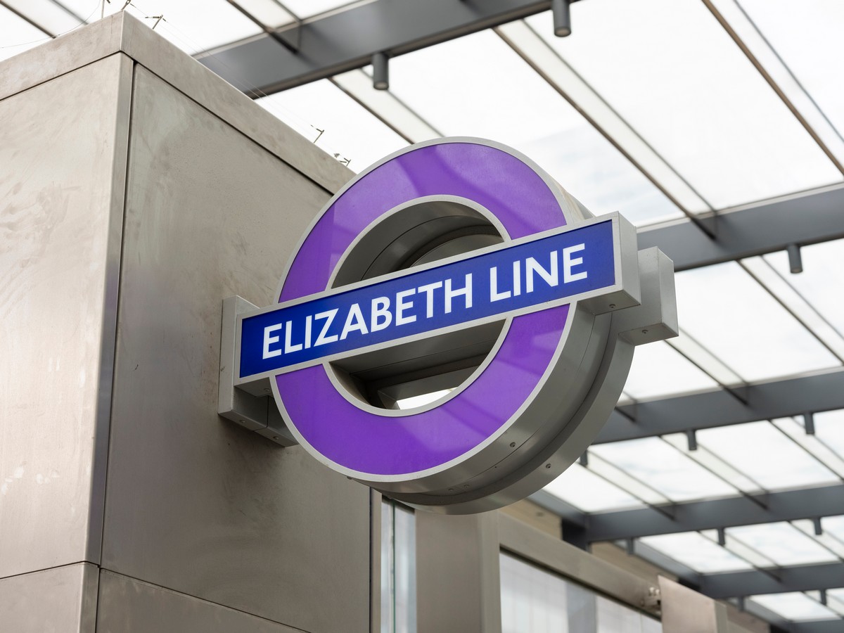 Elizabeth Line London underground station buildings - e-architect