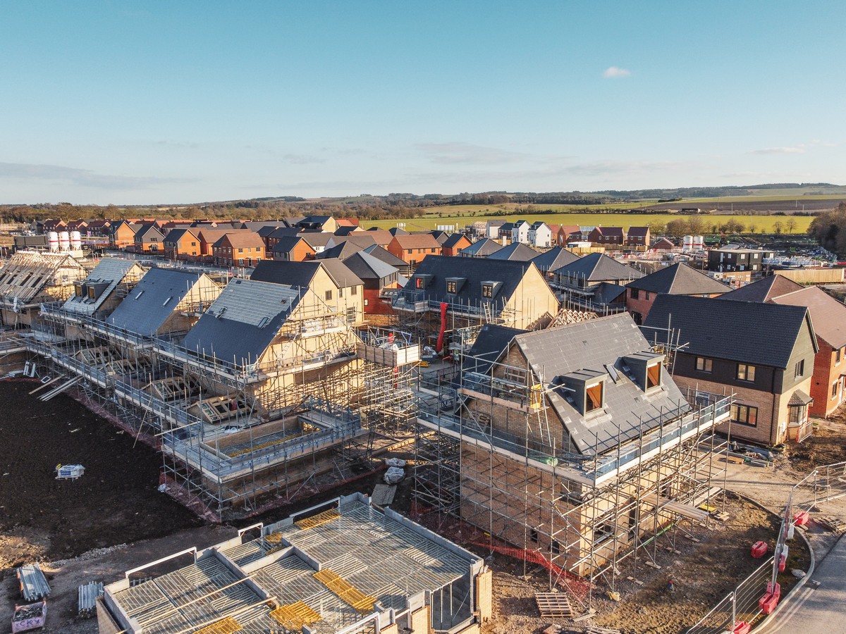 New UK Housing: British Housebuilding - e-architect
