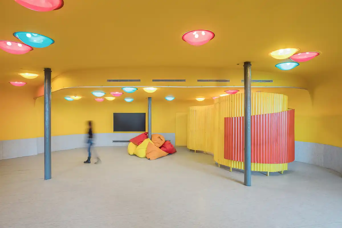 The Dream Space Multipurpose Multimedia Room, Barcelona - e-architect