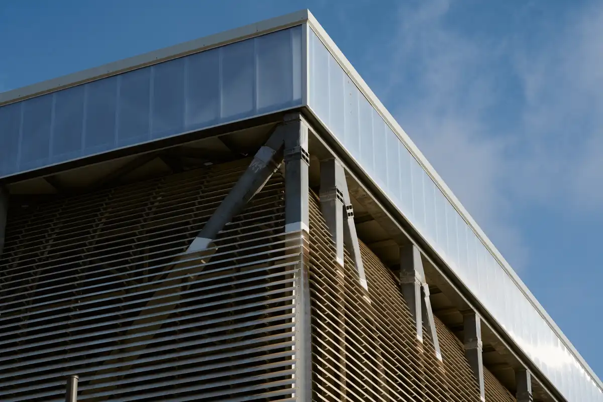 Stuart Weitzman Tennis Complex Jerusalem building - e-architect