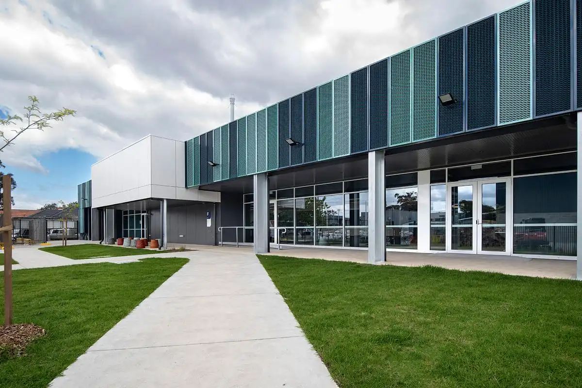Frankston Tech School, Melbourne, Victoria - e-architect