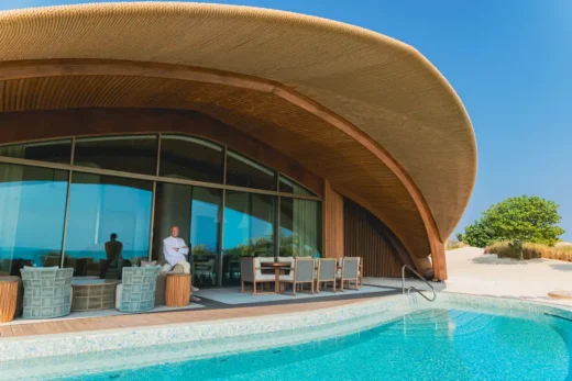 Lord Foster visits The Red Sea, KSA - e-architect